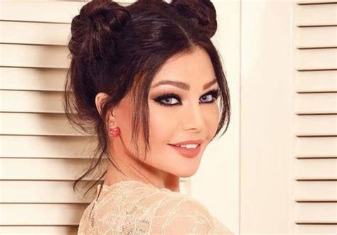 هيفا وهبي تظهر بـ الحجاب بمناسبة عيد الفطر Jadeedoha