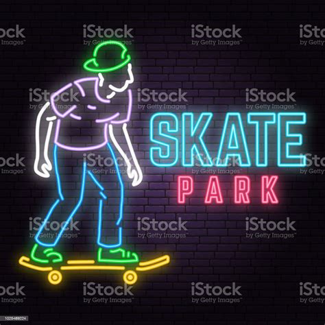 벽돌 벽 바탕에 네온 스케이트 공원 간판입니다 벡터 일러스트입니다 거리에 대한 스톡 벡터 아트 및 기타 이미지 거리 검은색 공원 Istock