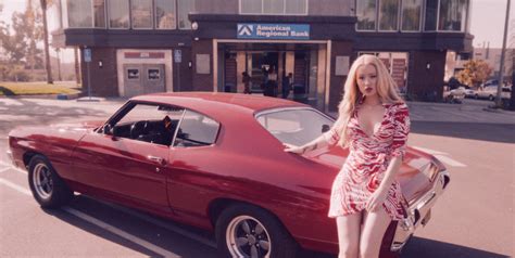 Iggy Azalea News Jetzt Ansehen Iggy Azalea Präsentiert Das Video