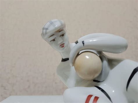 Фарфор вратарь — ціна 2000 грн у каталозі Статуетки Купити товари для дому та побуту за