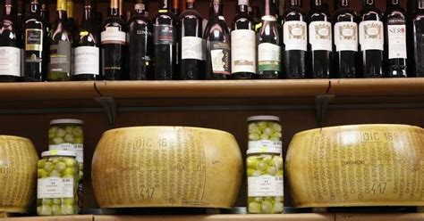 Trump Intensifies Trade War With Threat Of New Tariffs Braidwood