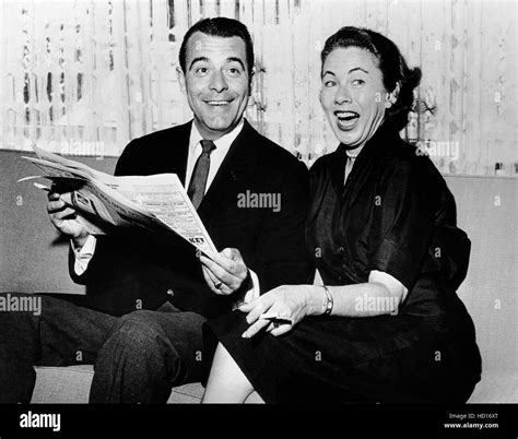 George Fenneman Links Und Seine Frau Peggy Fenneman Aka Peggy Ann Clifford Feier Der