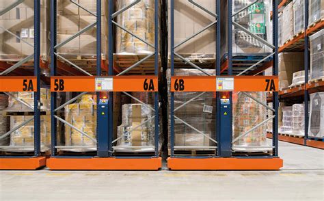 Mobile Racks | Mobile Racking Systems - Interlake Mecalux