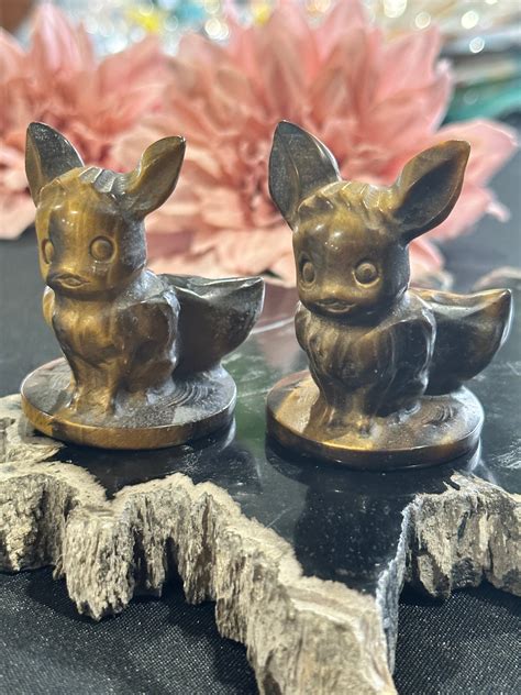 Crystal Eevee Carving Luxxcrystalcollective