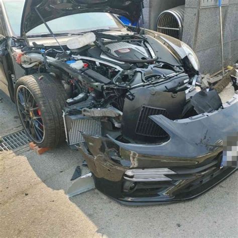 인천 수입차 전손차 수리전문 붕붕모터스 지게차가 하수구에 Instagram