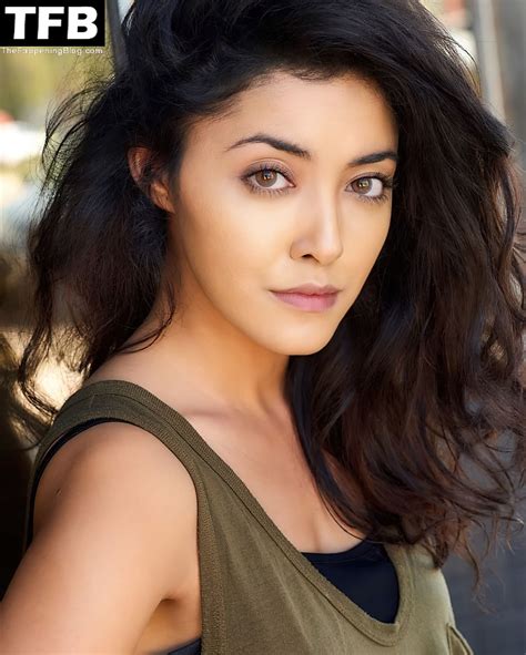 Yasmine Al Bustami Sexy Photos Sexy E Girls