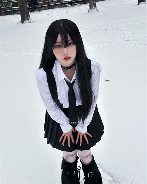 Schoolgirl Complex 2024 ВКонтакте