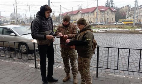 Парламентська слідча комісія пропонує замінити ТЦК на центри рекрутингу а з працівників центрів