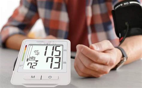 دستگاه فشار خون دیجیتالی مچی؛ دیجیتالی لمسی 2 مدل برقی باتری آراد برندینگ