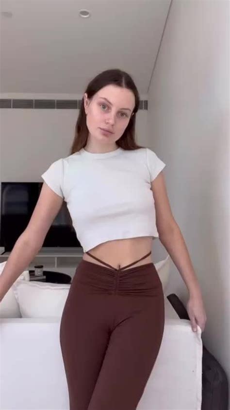 Thought Id Show You My Outfit Today R Croptopgirls
