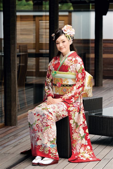 Pin By Yorke Antique Textiles On Kimono In Japanese Fashion Japanese
