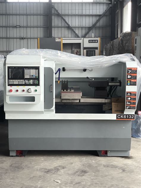 Linear Guide Rail CNC Lathe Machine Ball Screw CNC Lathe China CNC Machine And Mini Metal Lathe