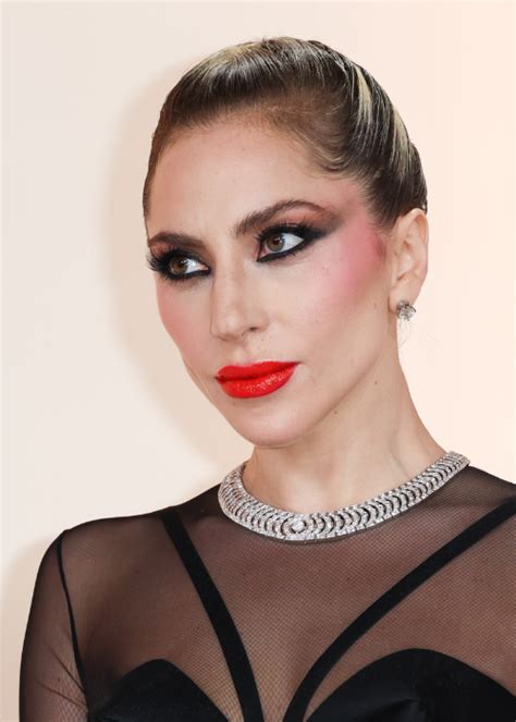 Make Up Von Lady Gaga Heres The First Look At Lady Gagas Makeup