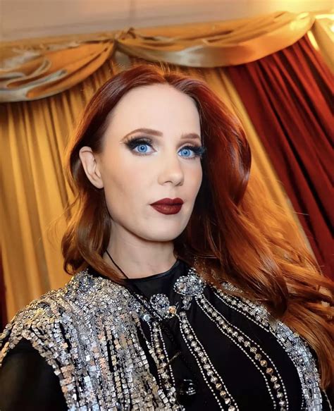 Simone Simons R Metalboners