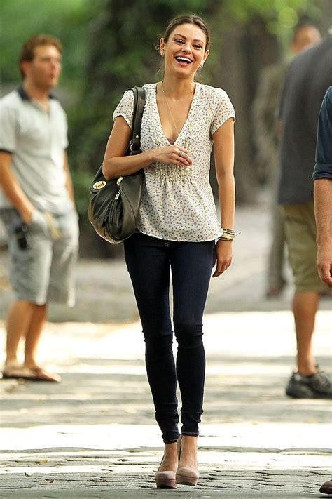 We're So Obsessed With Mila Kunis's Glowing Style | My Style | Mila kunis style, Fashion ...