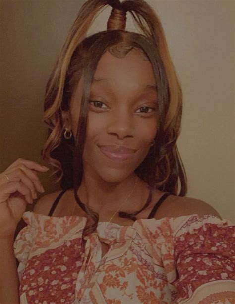 Ocea Blackwell Maxim Cover Girl