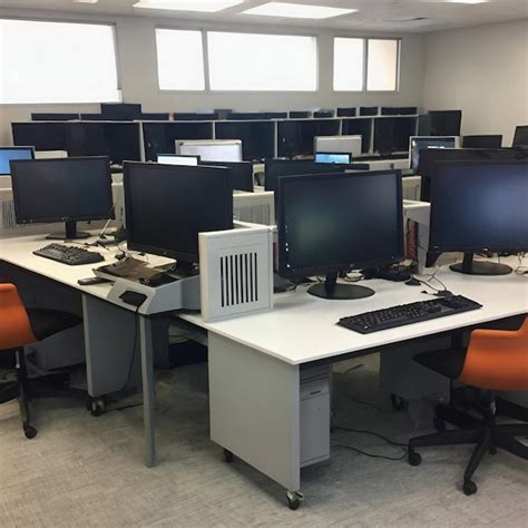 Page 18 Computer Lab School Images Free Download On Freepik