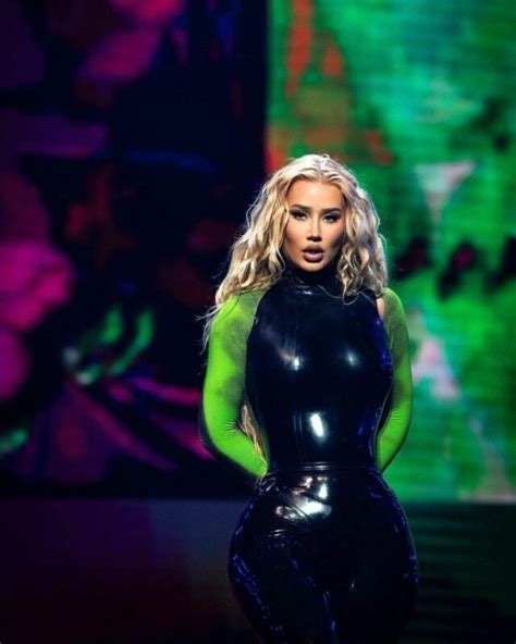 Iggy Azalea Measurements Bio Heightweight Shoe And Bra Size