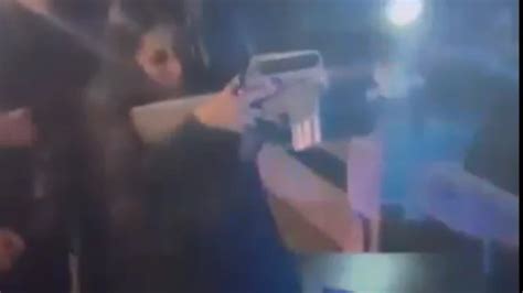 Candidata Del Pan Evelin Mayén Responde A Video Donde Usa Un Rifle Ar 15 “un Video No Me