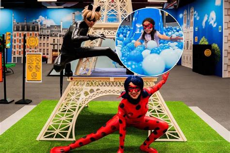 La experiencia oficial Ladybug y Cat Noir Adventure donde podrás sentirte como superhéroe del ...