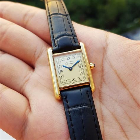Must De Cartier Tank Women S Fashion Jewelry Organizers Precious Stones On Carousell