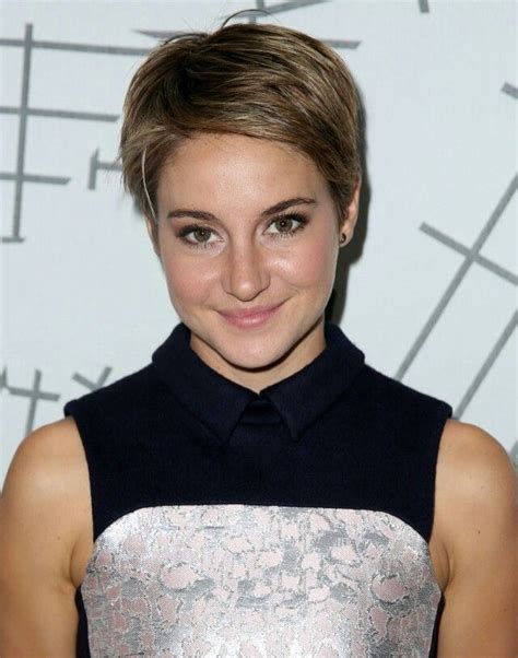 Shailene Woodly Shailene Woodley Hair Cuts Pixie Haircut