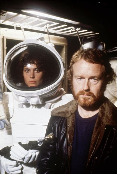 Behind The Scenessigourney Weaver With Director Ridley Scott