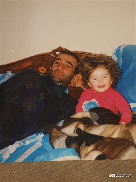 მე და მამიკო რა ფოტოს აქვეყნებს ბაბი კირკიტაძე მამასთან ერთად Newsline სიახლეების ხაზი