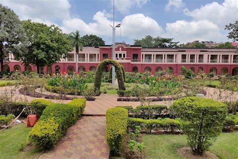 Faculty Of Iit Dhanbad Excellence In Education Review By Vedant Vilas