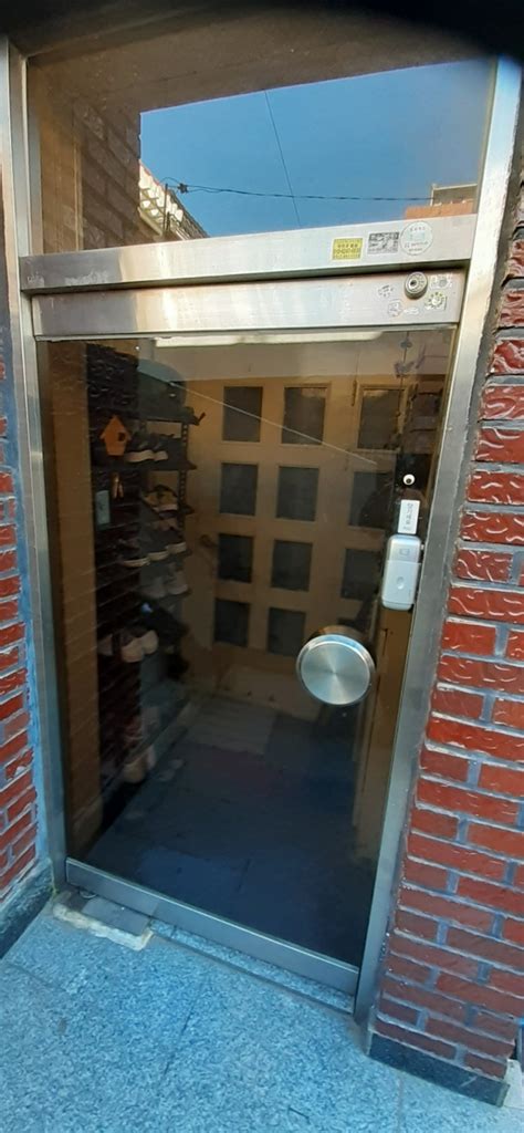 창원 유리문수리 강화도어 힌지 교체 수리 마산 내서 중리 진해 함안 의령 대산 동읍 북면 강화도어 상부 로트 흰지 교체 네이버 블로그