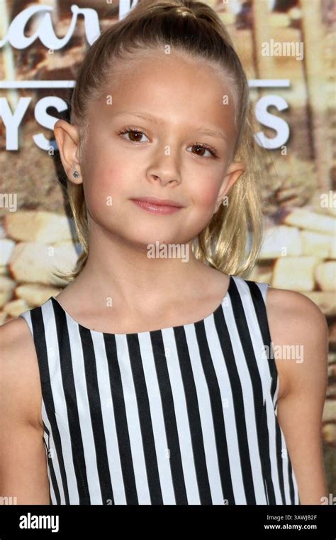July 27 2016 Beverly Hills Ca Usa Los Angeles Jul 27 Giselle