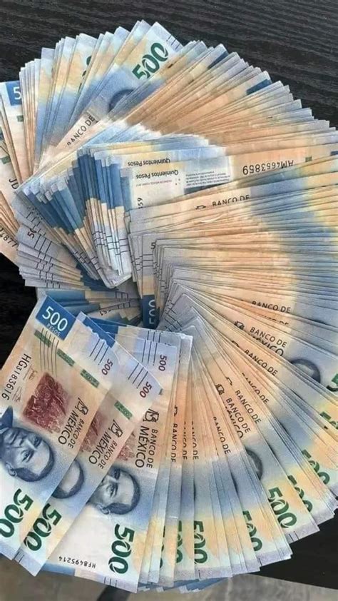 Dinero Imágenes Fotos De Millonarios Fajos De Billetes Dinero