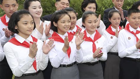 女子高生らの「やる気」が減退…金正恩の“介入”に嫌気（高英起） エキスパート Yahoo ニュース