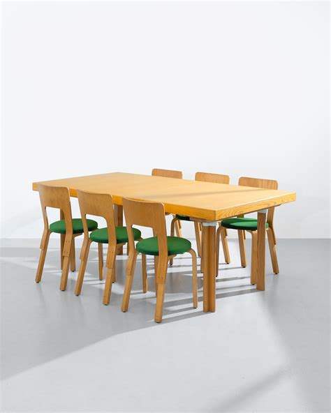 원오디너리맨션 빈티지가구 덴마크 가구 디자이너 듀오 페터르 비트와 올라 묄고르닐센의 모델 130이 입고되었습니다 원오디너리맨션은 언제나 선구적인 디자인을 선보이고자