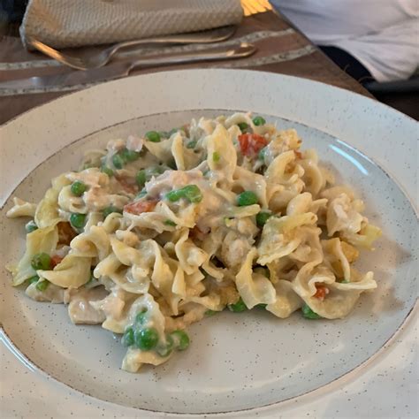 Classic Tuna Noodle Casserole Recipe