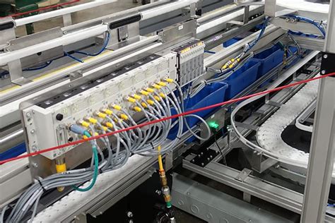 Increase Throughput And Efficiency With A Tote Handling System Dorner Conveyors