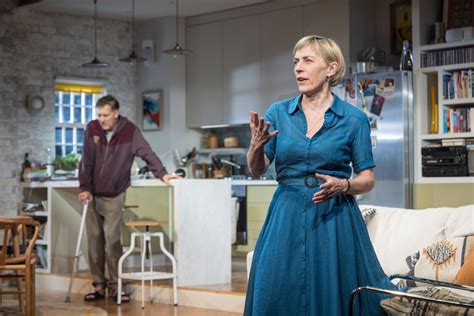Photos Clive Owen And Saskia Reeves Star In End At The National Theatre