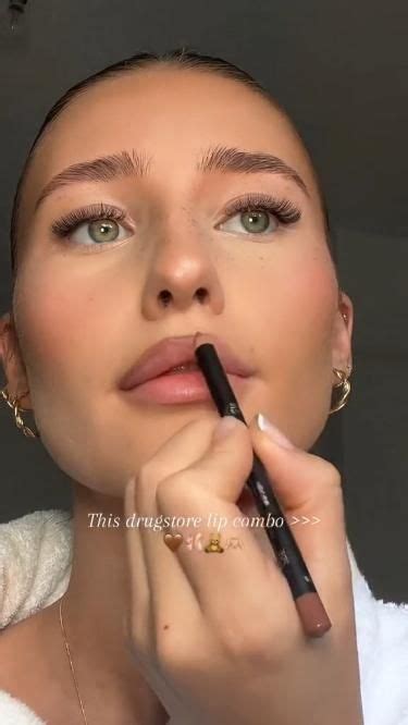 The Best Clear Gloss Evaaaaa 🤍 Lip Makeup Lip Liner Lips