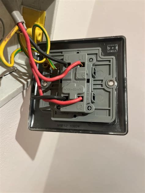 Intermediate Light Switch Help Can The Switch In The Second Picture