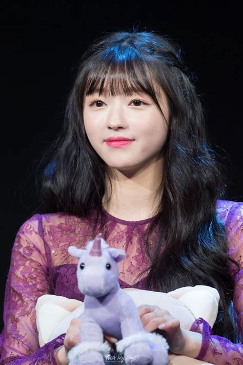 오마이걸 유시아 촬스의 이슈와 유머