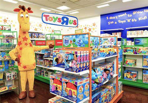 Macy’s to Add More Toys “R” Us Shop-in-Shops – Visual Merchandising and ...