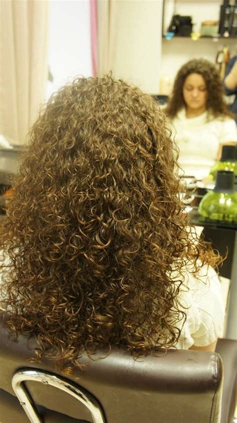 perfect curl for this length perm | Permed hairstyles, Curly hair ...