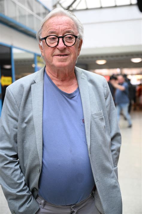 Galerie Zmatený Jiří Lábus Terčem Vtipálků Stal Se Hvězdou Virálního Videa Netušil Co Se