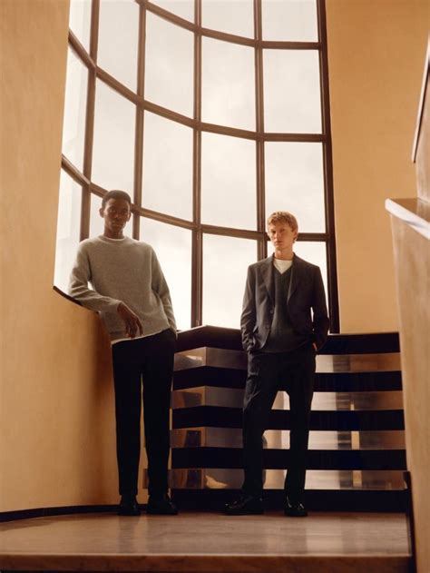 Pin By Kate Pavlova On Man Posing Edition Massimo Dutti Model Looks