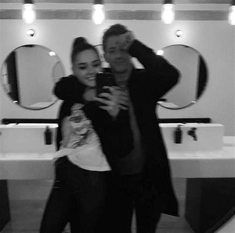 Quem é Charlotte Lawrence Cantora E Nova Namorada De Charlie Puth