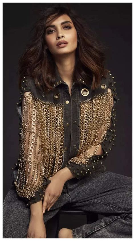 Shehnaaz Gill Exclusive Interview Id Steal Deepika Padukones Sex