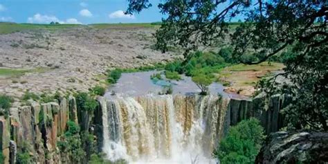 Cascada De Tixhiñú El Tesoro Natural Escondido Entre Cañones Del