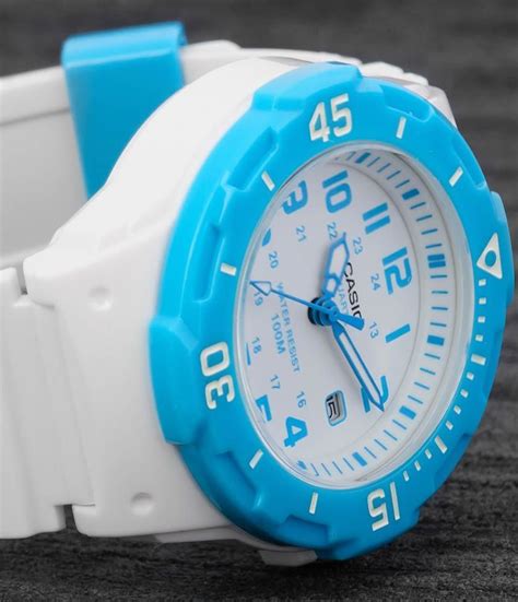 Часы Casio Collection Lrw 200h 2b — купить наручные часы в интернет