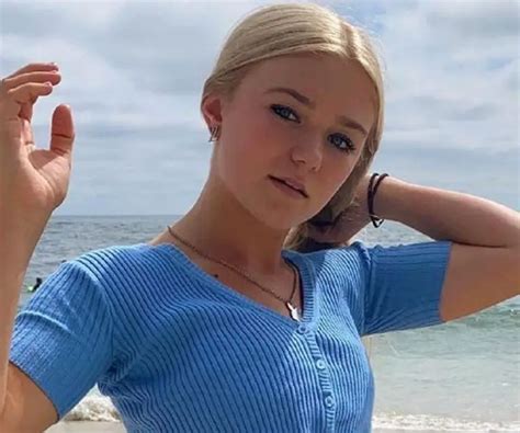 Katie Sigmond Wikibio Age Career And Husband Wikisclub Blog