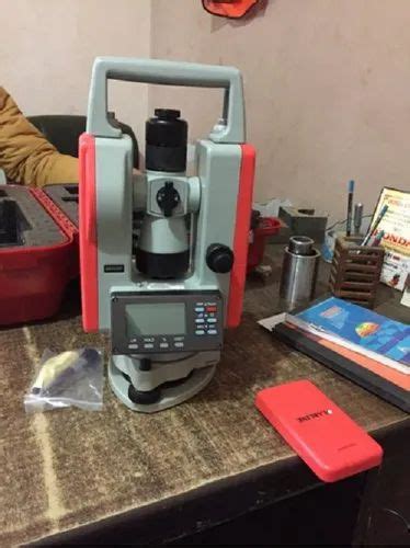 Electronic Digital Theodilite For Land Survey At ₹ 45000 Piece In Ludhiana